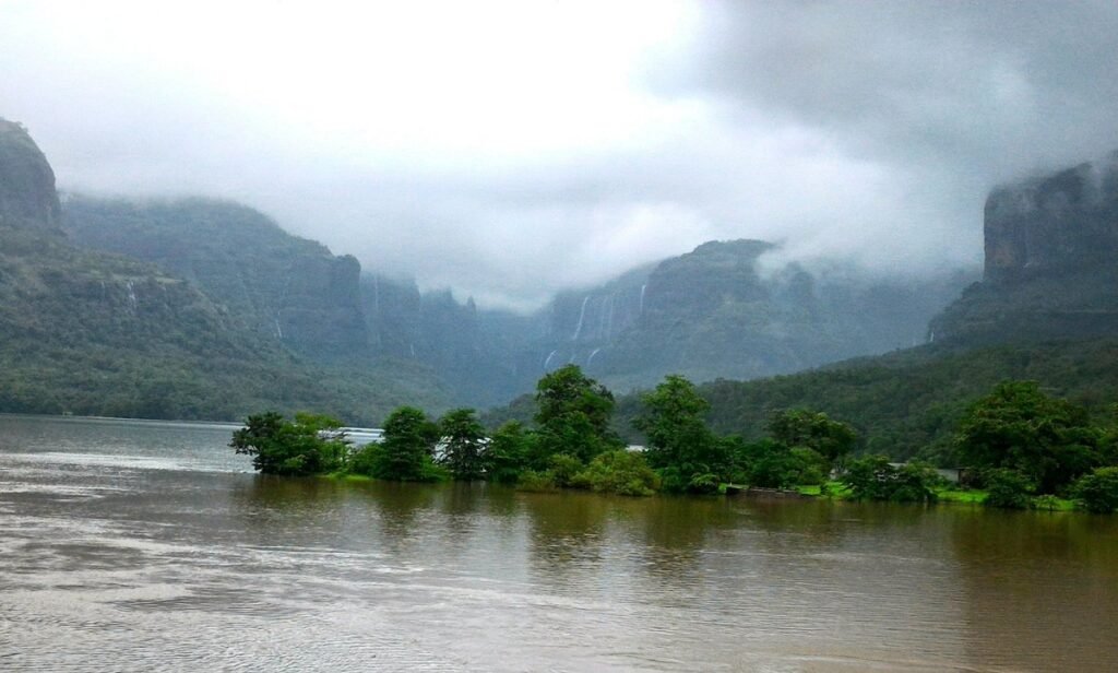 Places to visit near Kolad for weekend Getaway